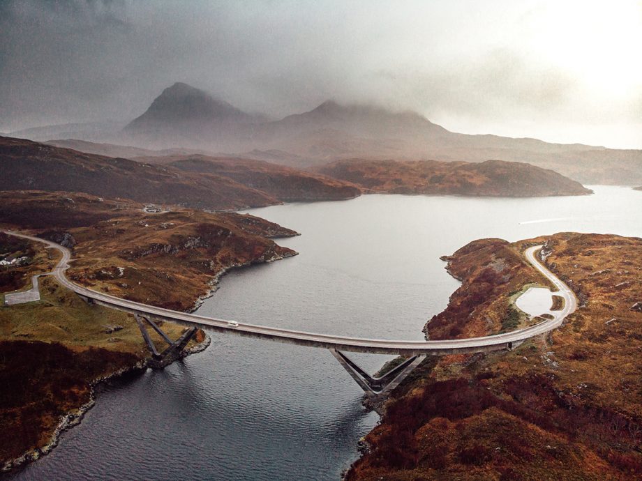 North Coast 500, on the most beautiful coastal roads of Scotland.
